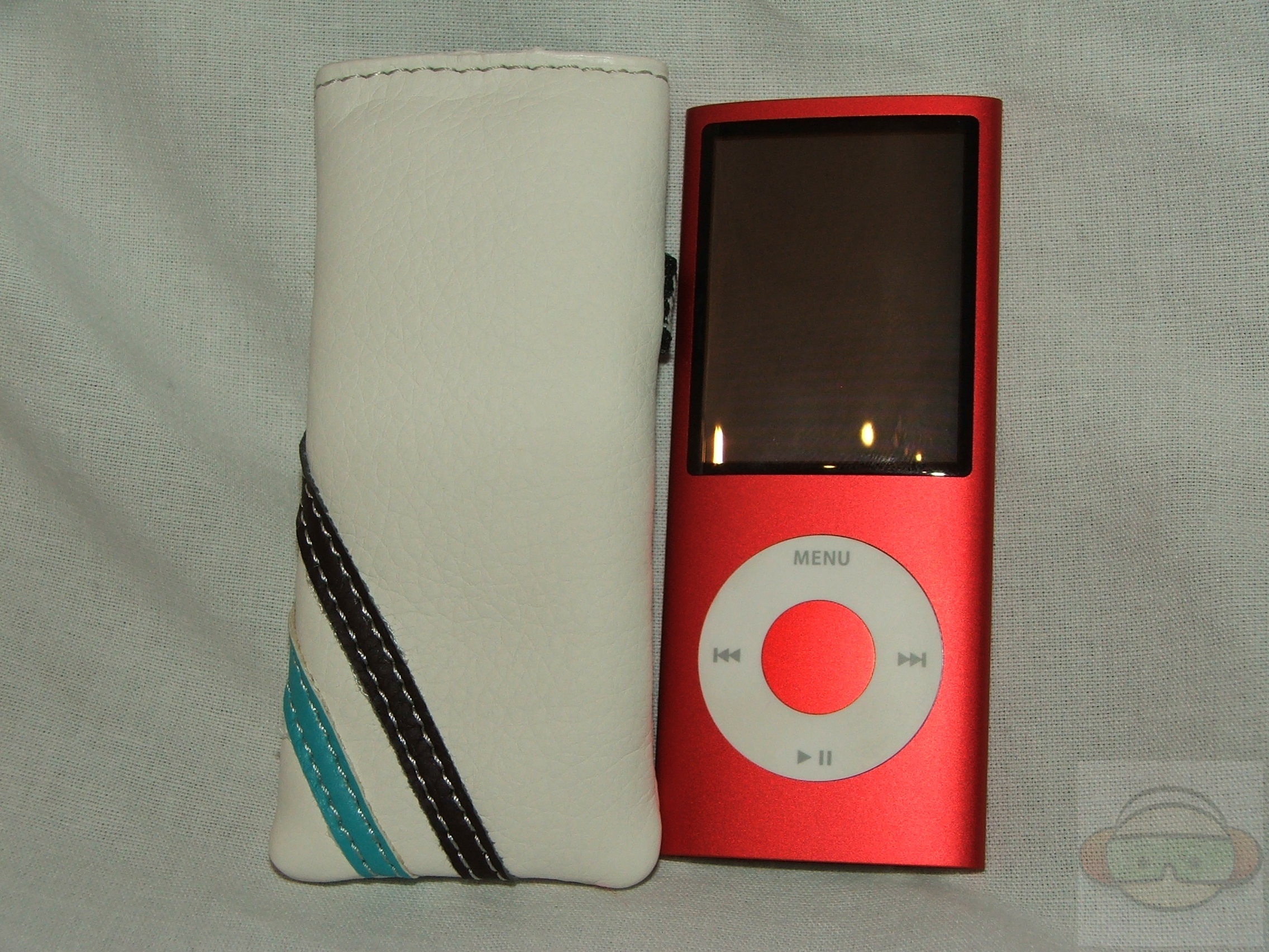 Proporta Mini Maya Pouch (Apple 4G iPod nano) | Technogog
