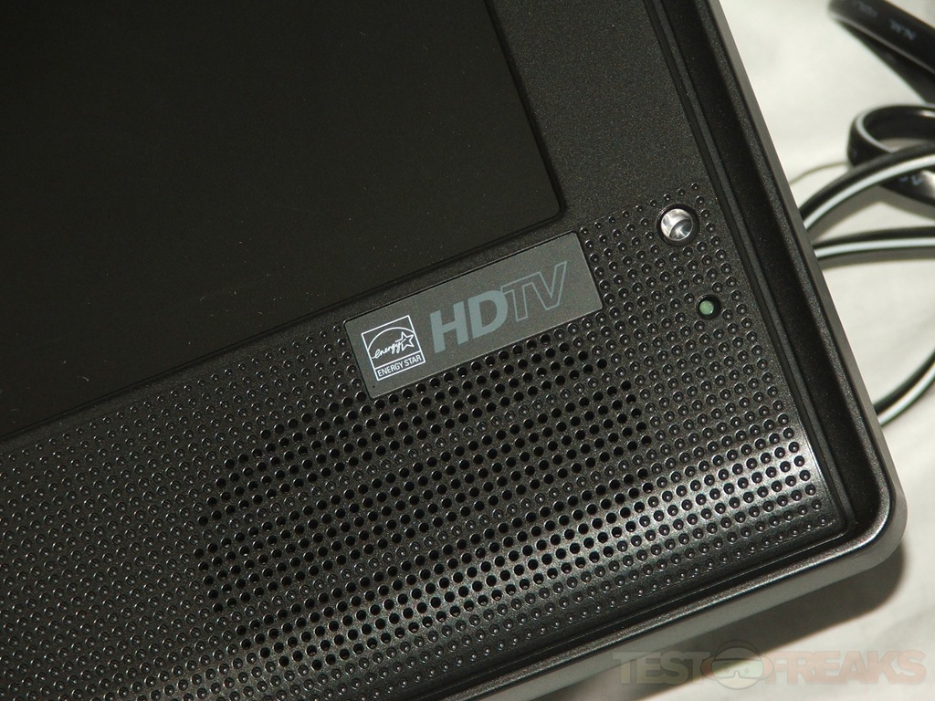 19" Sanyo DP19648 720p Widescreen LCD HDTV | Technogog